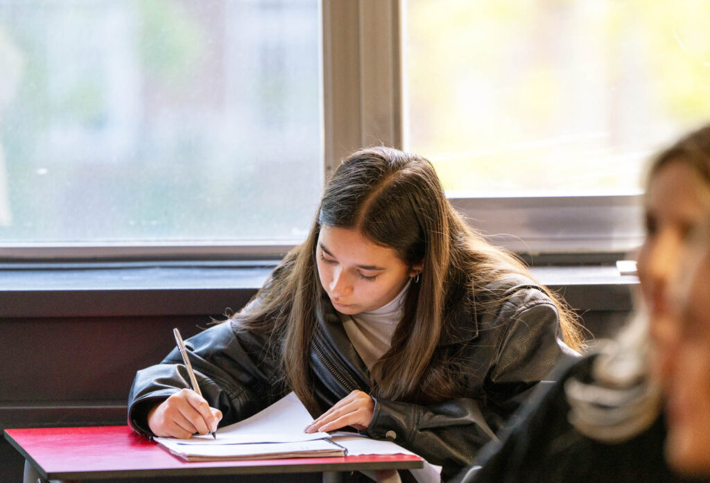 How to Write a Personal Statement: Examples and Tips for University ...